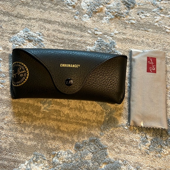 Ray-Ban | Accessories | New Original Rayban Case Black And Gold Velvet ...